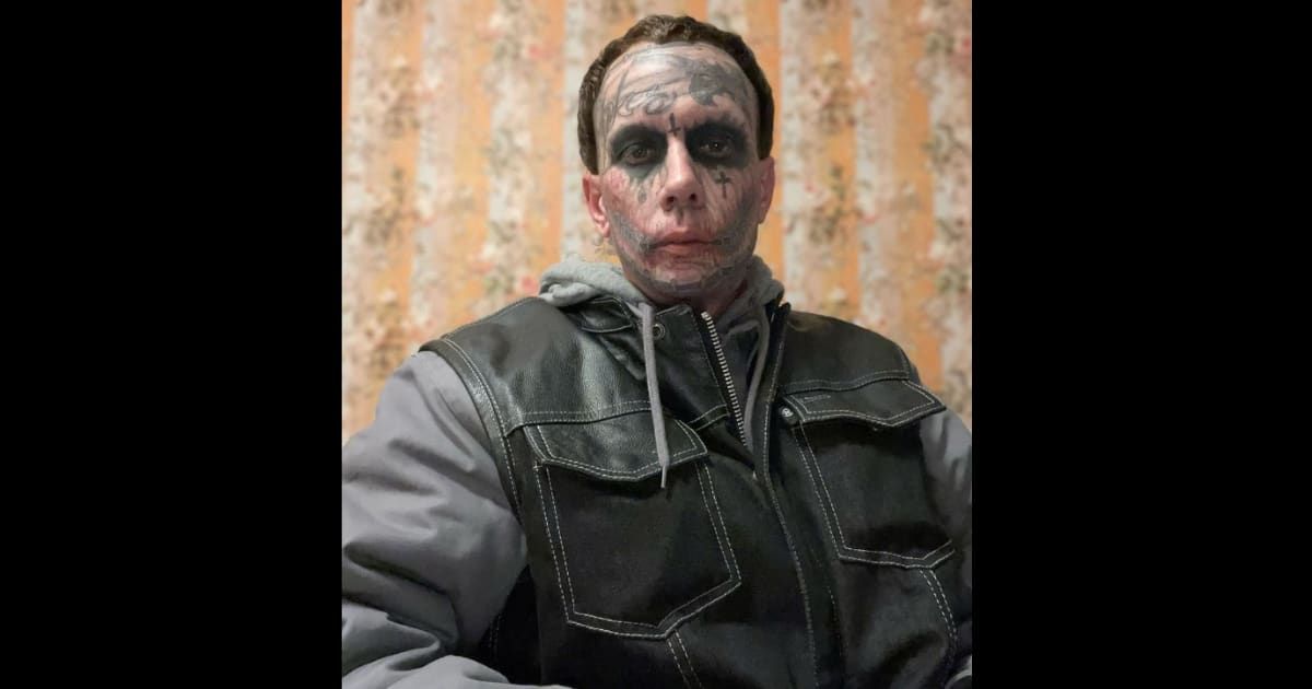 'Bro thinks he can scam them': 'Florida Joker' sparks frenzy as he ...