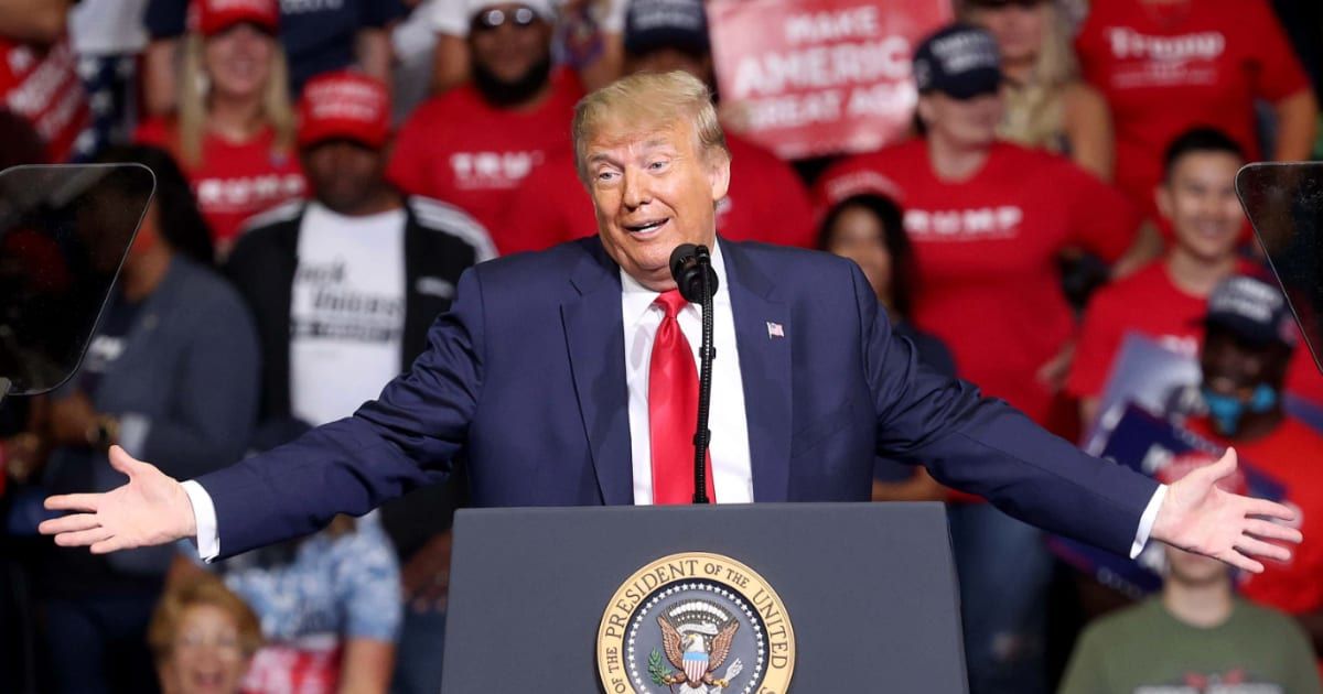 'How can you not love this guy': Internet in splits after Donald Trump ...